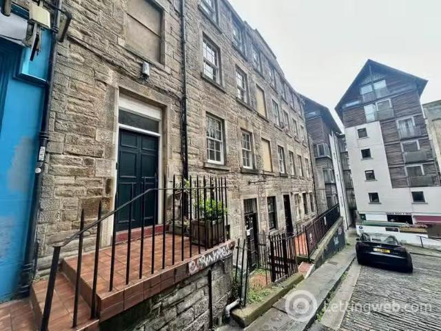 Property to rent in Old Fishmarket Close