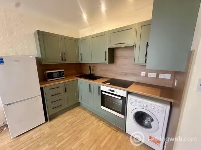 Property to rent in Attic Floor Left, 60 Urquhart Road, Aberde.