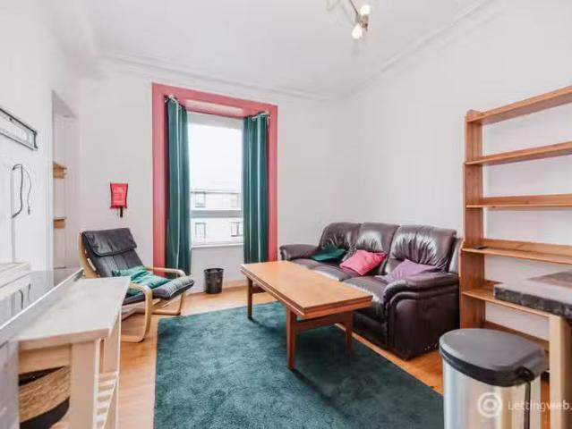 Property to rent in Albert Street, Edinburgh, EH7