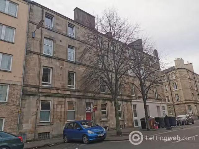 Property to rent in Albert Street, Edinburgh