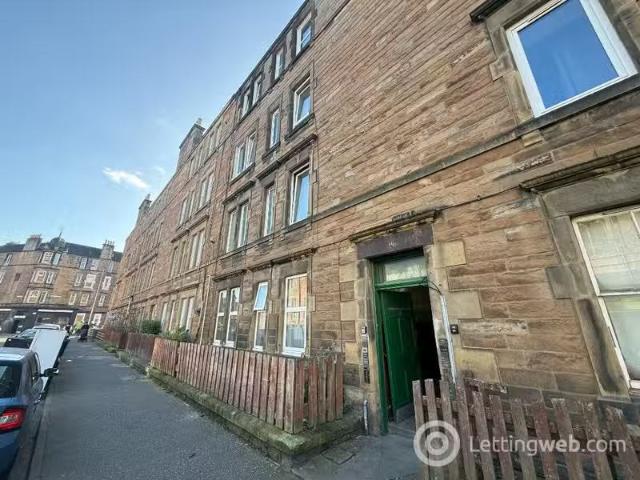 Property to rent in Albion Road, Easter Road, Edinburgh, EH7 5QU