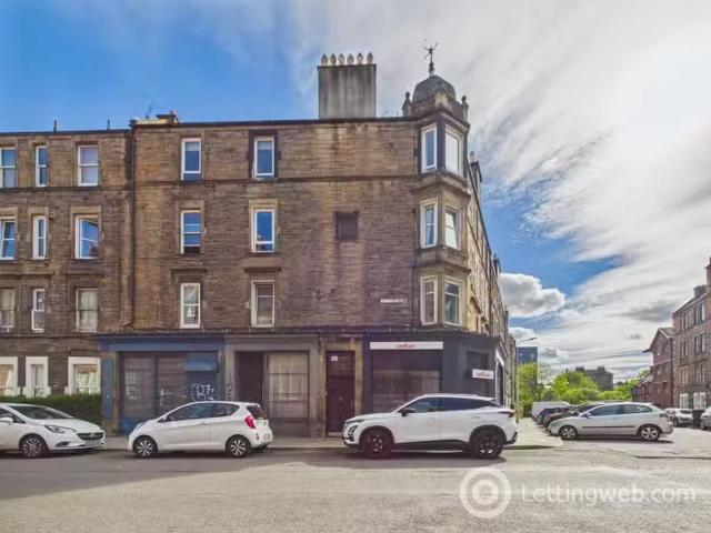 Property to rent in Albion Road, Easter Road, Edinburgh, EH7 5QZ
