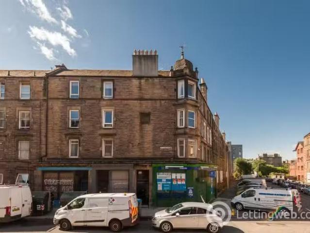 Property to rent in Albion Road, Leith, Edinburgh, EH7 5QZ