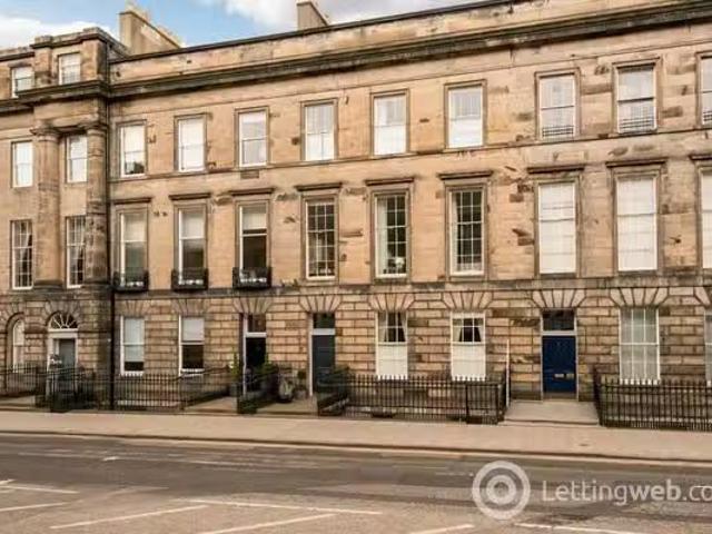 Property to rent in Albyn Place, Edinburgh, EH2