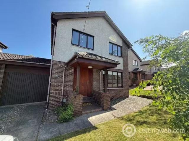 Property to rent in Andrew Lang Crescent, Fife