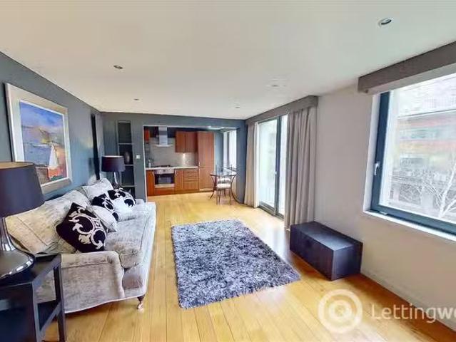 Property to rent in Annandale Street, Edinburgh, EH7