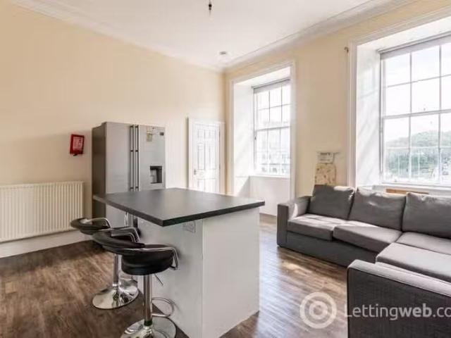 Property to rent in Antigua Street, Edinburgh, EH1
