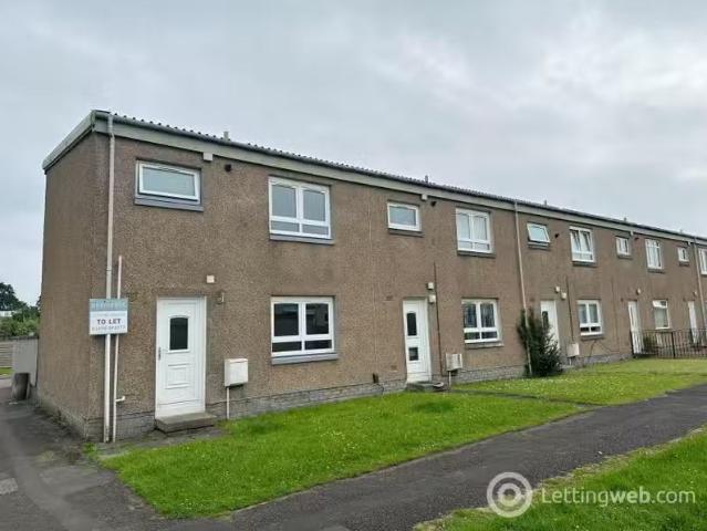 Property to rent in Appledore Crescent, Bothwell, Glasgow, G71.