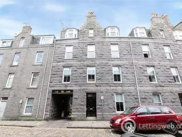 Property to rent in Baker Street, Aberdeen, AB25