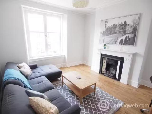 Property to rent in Balmoral Place, First Floor Right, AB10