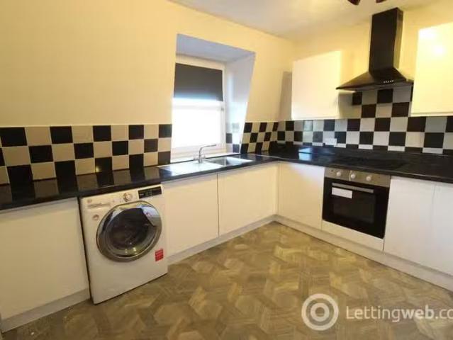 Property to rent in Bank Street, Ferryhill, AB11