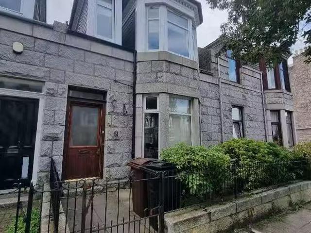Property to rent in Bedford Place, Aberdeen, AB24