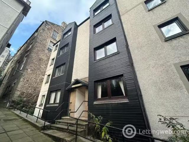 Property to rent in Bells Wynd, Edinburgh, EH1