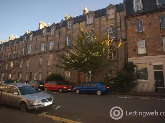 Property to rent in Blackwood Crescent,, Edinburgh, EH9 1QX