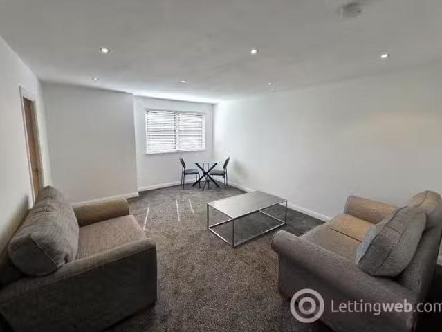 Property to rent in Bloomfield Court, Holburn, Aberdeen, AB10.