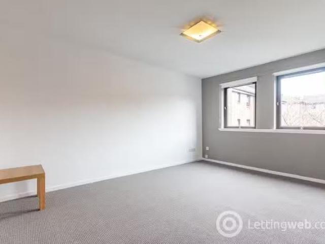 Property to rent in Boat Green, Edinburgh, EH3