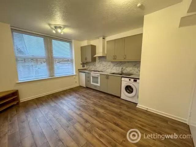 Property to rent in Bothwell House, Easter Road, Edinburgh, EH.