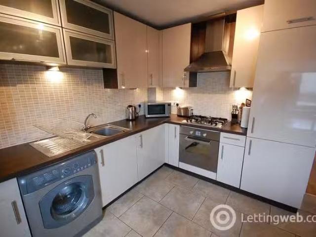 Property to rent in Bothwell Road, Aberdeen. AB24 5DD