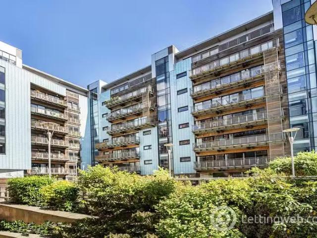 Property to rent in Breadalbane Street, Edinburgh