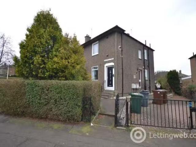 Property to rent in Broomfield Crescent, Carrick Knowe, Edinbu.