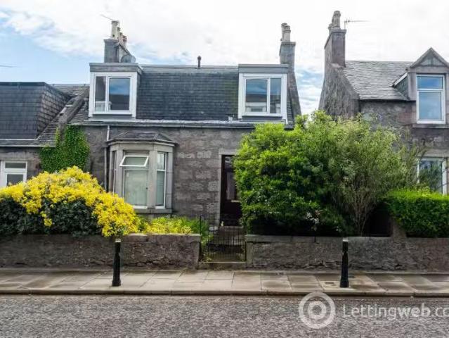 Property to rent in Broomhill Road, Aberdeen, AB10