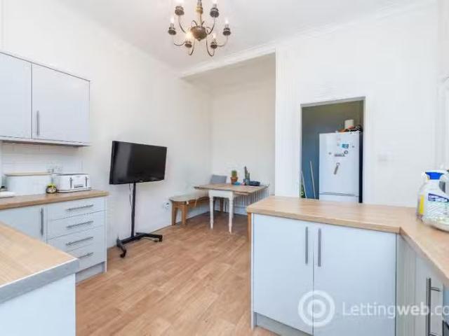 Property to rent in Bruntsfield Avenue, Bruntsfield, Edinburg.
