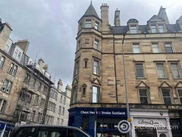 Property to rent in Bruntsfield Place, Bruntsfield, Edinburgh.