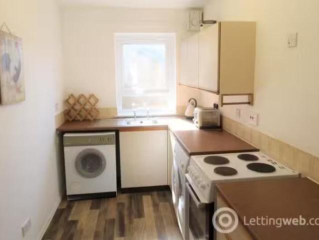 Property to rent in Cuparstone Court, Top Floor, AB10