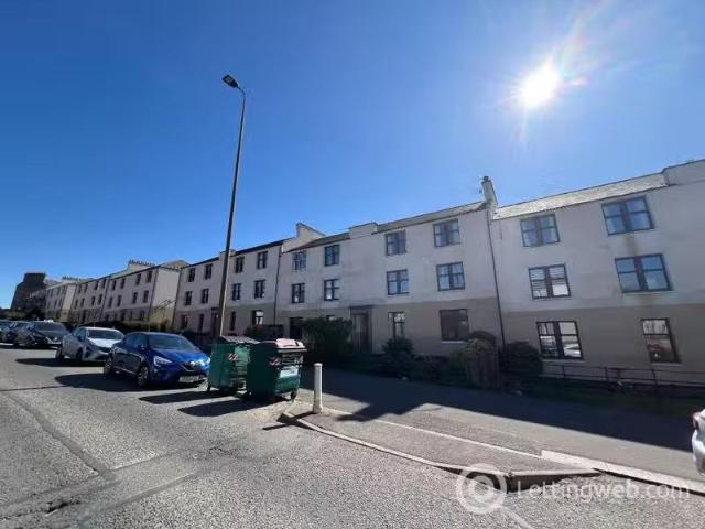 Property to rent in Caird Avenue,, Dundee, DD3 8AS