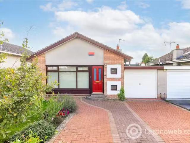 Property to rent in Cairn Gardens, Cults, Aberdeen, AB15