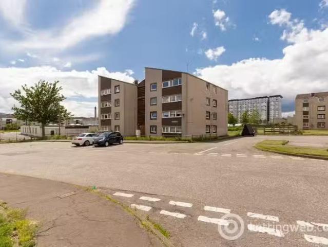 Property to rent in Calder Gardens, Sighthill, Edinburgh, EH11.