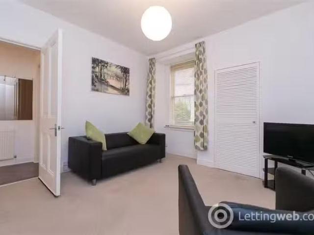 Property to rent in Caledonian Crescent, Edinburgh, EH11