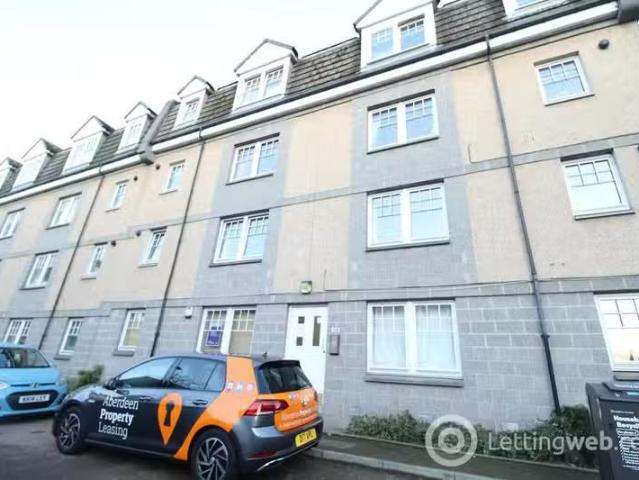 Property to rent in Candlemakers Lane, Aberdeen, AB25