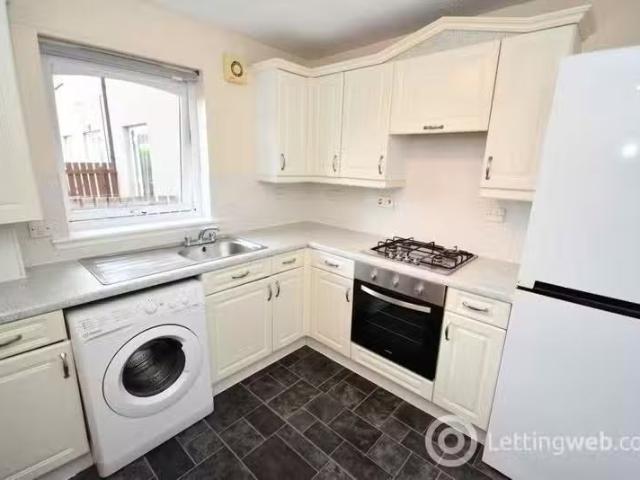 Property to rent in Castle Heather Drive, Inverness, IV2