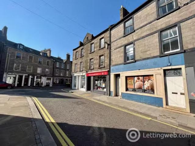 Property to rent in Castle Street