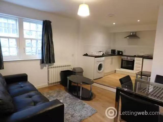 Property to rent in Castle Street, City Centre, Aberdeen, AB11.