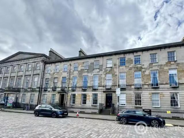 Property to rent in Carlton Place