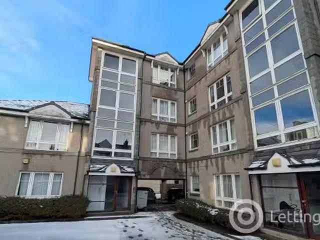 Property to rent in Charlotte Street, Aberdeen, AB25