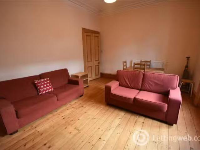 Property to rent in Chattan Place, First Floor Right, West End.