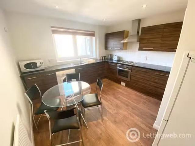 Property to rent in Claremont Gardens, First Floor, AB10