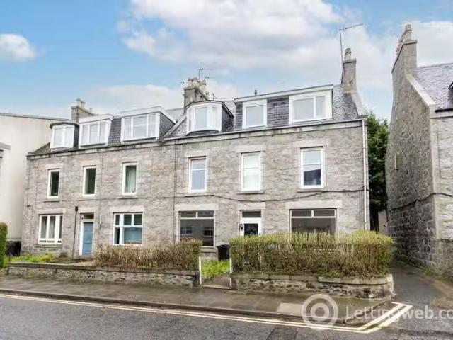 Property to rent in Claremont Street, First Floor Right, Aberd.