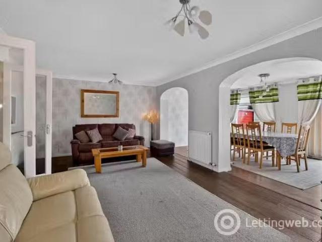 Property to rent in Cleekim Drive, Duddingston, Edinburgh, EH1.