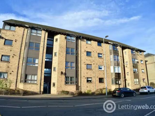 Property to rent in Clepington Road, Dundee