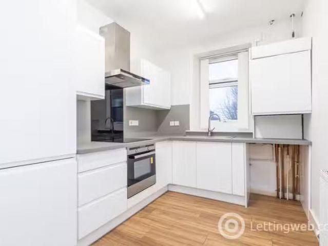 Property to rent in Clepington Road, Dundee