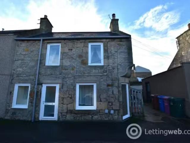 Property to rent in Commerce Street, Lossie