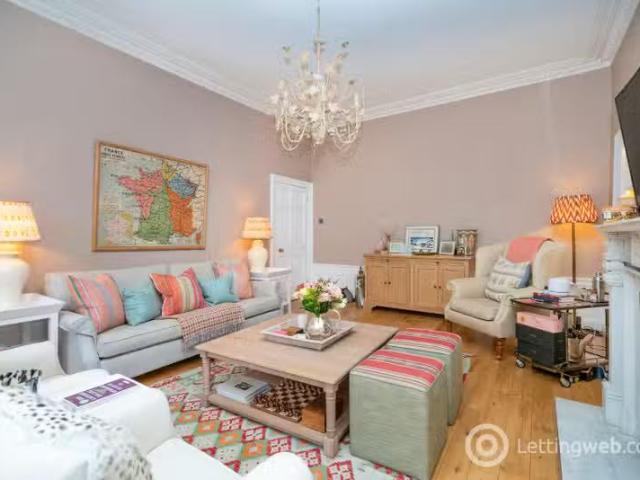 Property to rent in Comely Bank, City Centre, Edinburgh