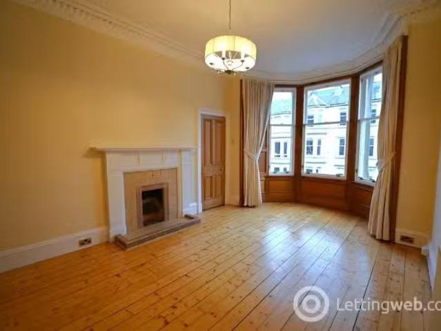 Property to rent in Comely Bank Street, Stockbridge, Edinburgh.
