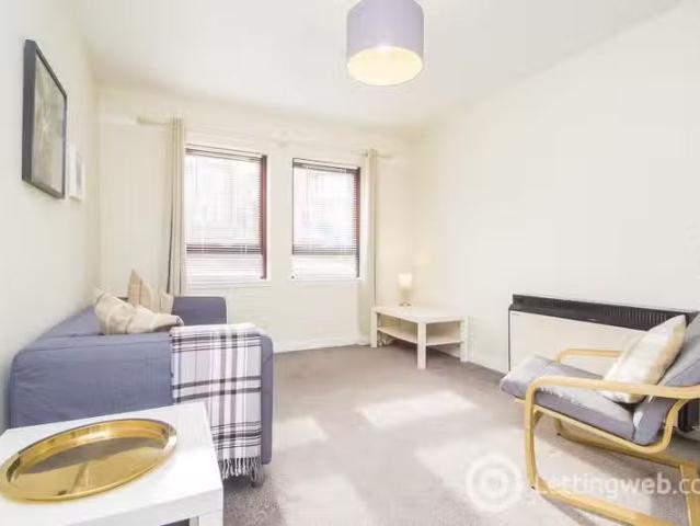 Property to rent in Craighouse Gardens, Morningside, Edinburgh.