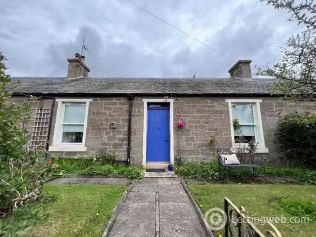 Property to rent in Craigmill Cottages, Front Row, Bridgefoot.