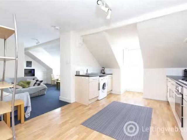 Property to rent in Crighton Place, Edinburgh, EH7